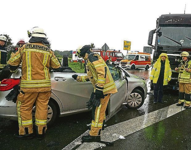 Ehepaar bei Unfall auf B 474 schwer verletzt - Feuerwehr Coesfeld
